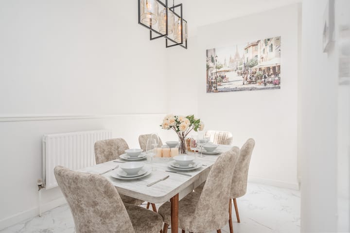 Liverpool Luxe Retreat Next To Everton Stadium - Liverpool