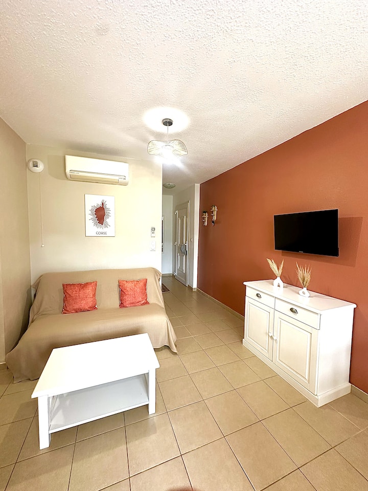 Appartement 2 à 6 Personnes Avec Terrasse, Jardin - Saint-Florent