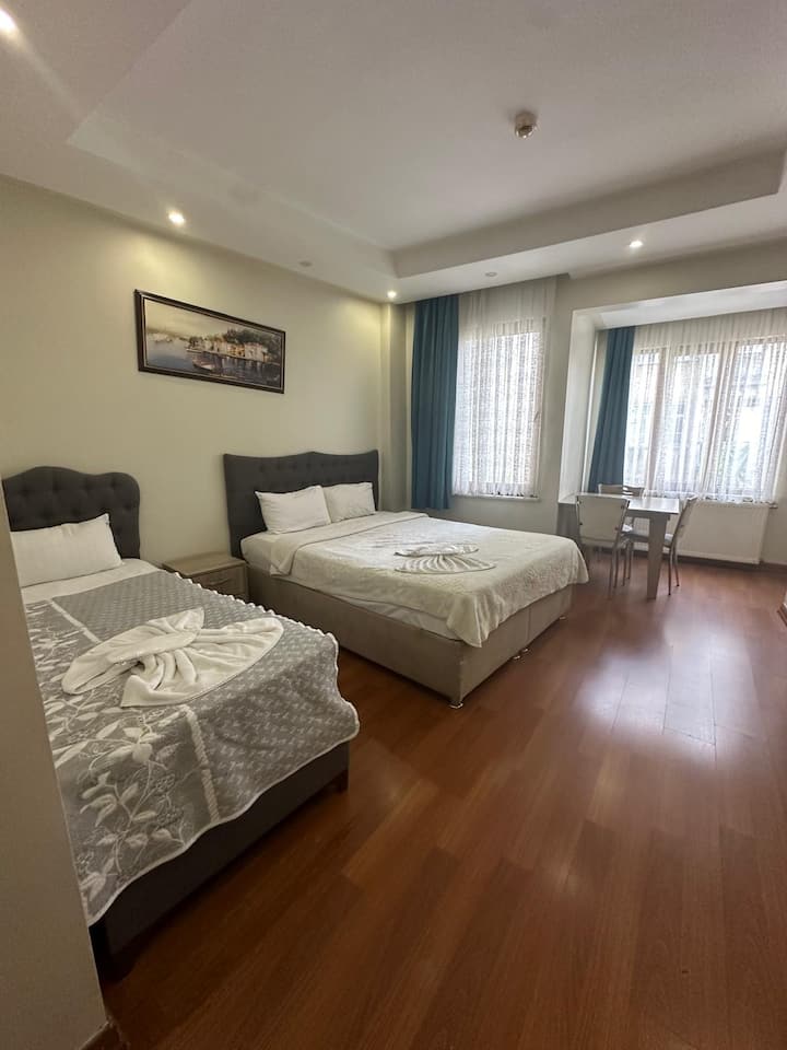 ŞEhir Merkezinde Bir Stüdyo Oda - Estambul