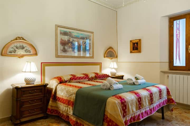 Suite Mandorlo - Albergo Diffuso Volterra - Volterra