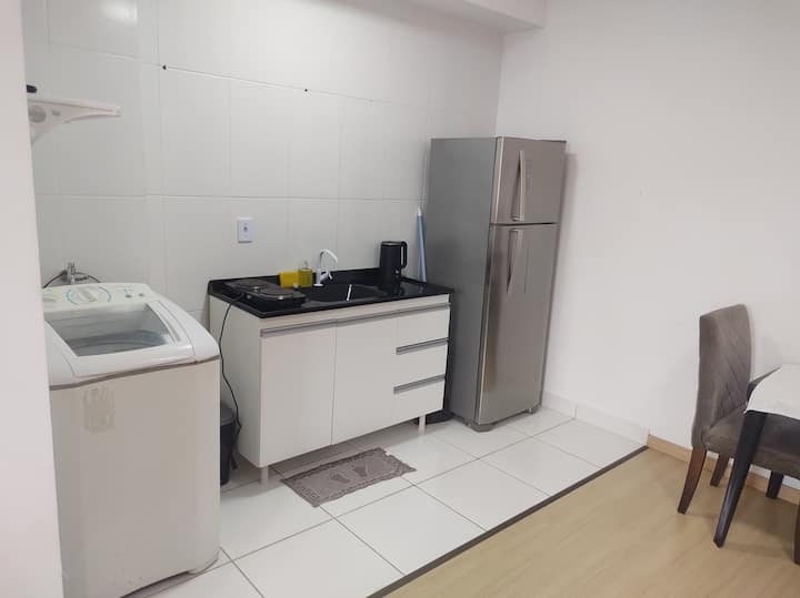 Com Ar Condicionado, Lavanderia, Cozinha E Wifi - Paranaguá
