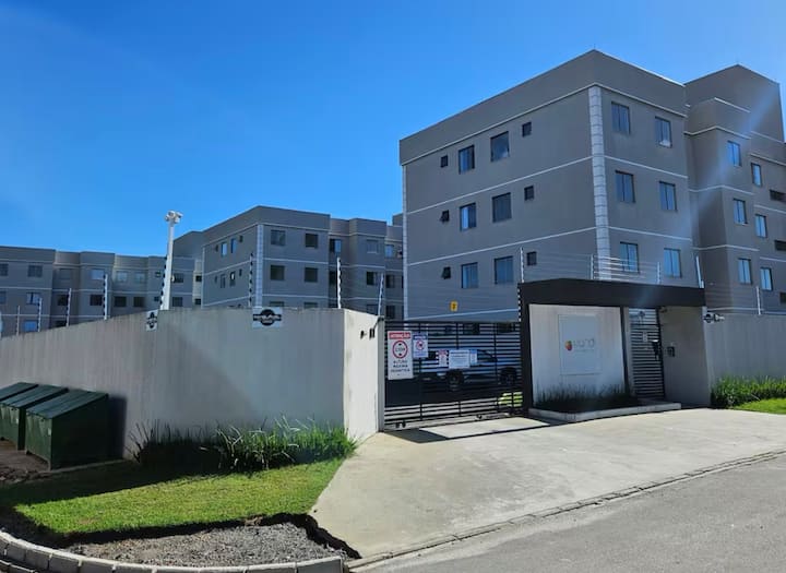 Ap Com Ar Condicionado, Lavanderia, Cozinha E Wifi - Paranaguá