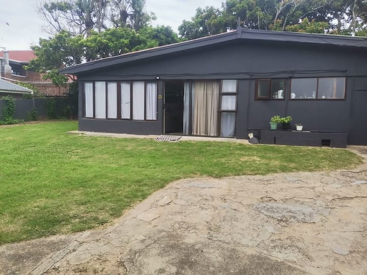 10 On Cane Street - East London, South Africa