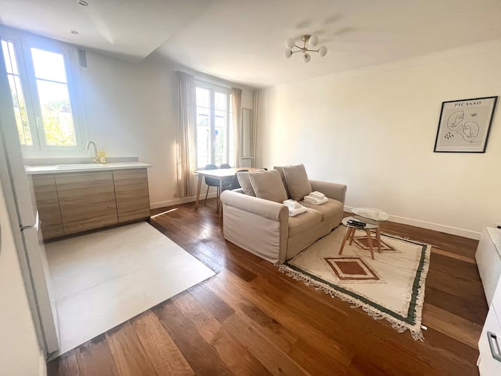 Grand Deux Pièces à Louer - Boulogne-Billancourt