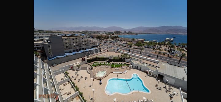 No 32’, Beach Apt. - Eilat
