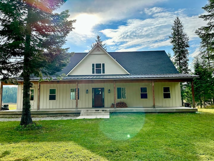 Beautiful Authentic Farmhouse - Farragut State Park, Athol