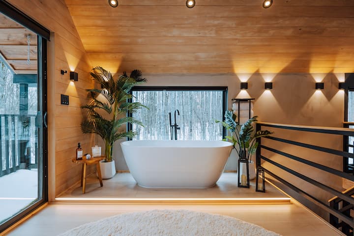 Luxury Forest Chalet - Private Hot Tub + Sauna - Davenport, NY