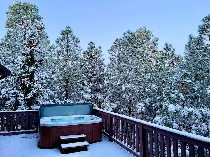 New Luxury Country Club Cabin Forest Wdeck Hot Tub - Flagstaff, AZ