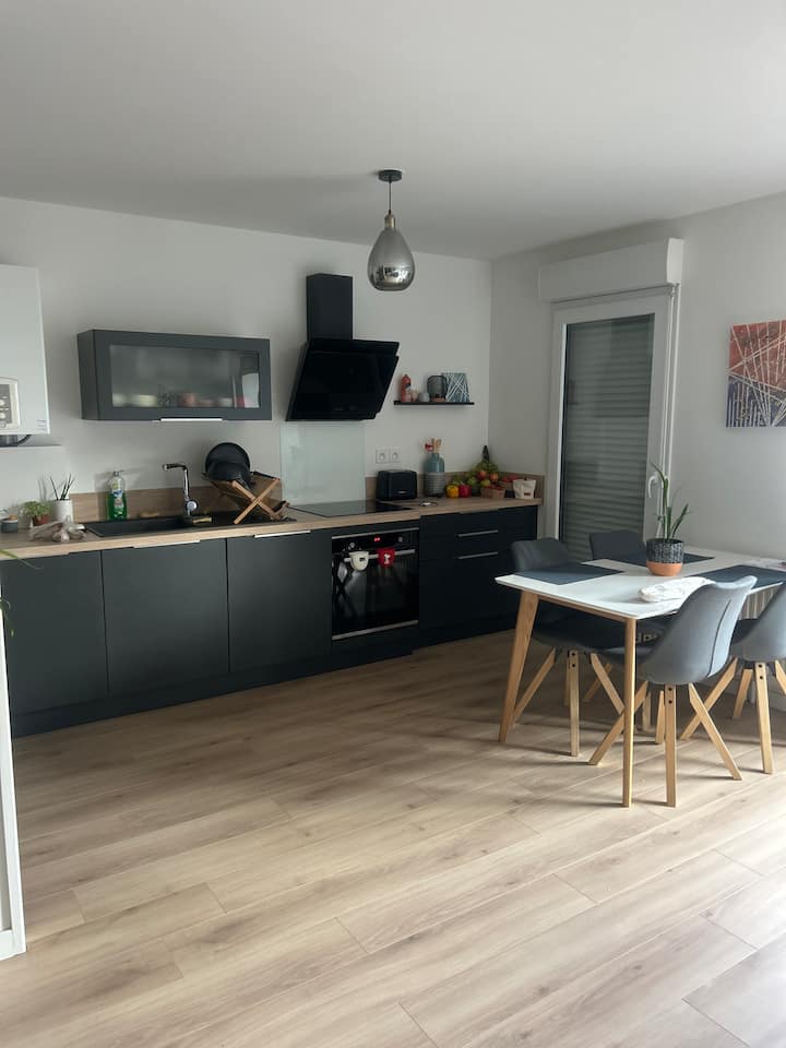 Chambre Avec Salle De Bain Et Wc Privé - Le Rheu