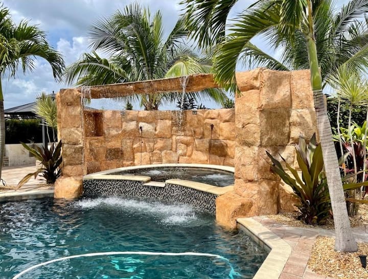 Tranquil Oasis Resort - Port St. Lucie, FL