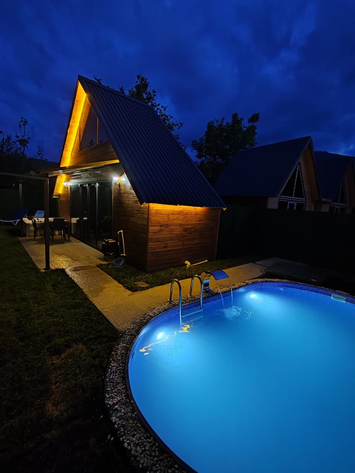 Majalis Nova / 1+1 Isıtmalı Havuz Bungalov - Sapanca