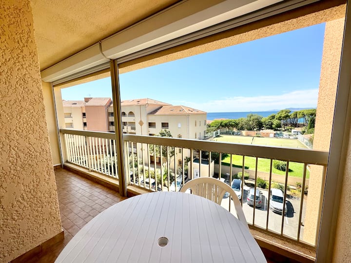 T4 Spacieux Vue Mer, 200m De La Plage - Sanary-sur-Mer