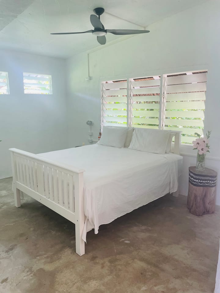 Banana Bay Beach Club
Budget Garden Room - Vanuatu