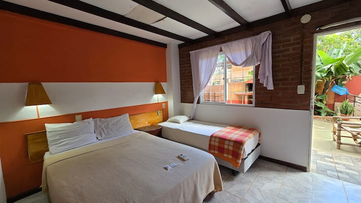 Triple, Céntrico, Piscina, Desayuno Incluido - Puerto Iguazú
