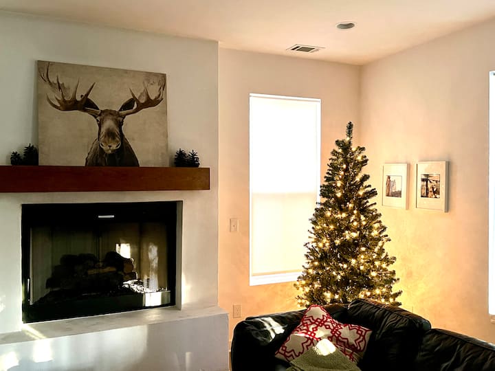 Unique Modern “Barngalo” - 3 Mi To Downtown Aiken - Aiken, SC