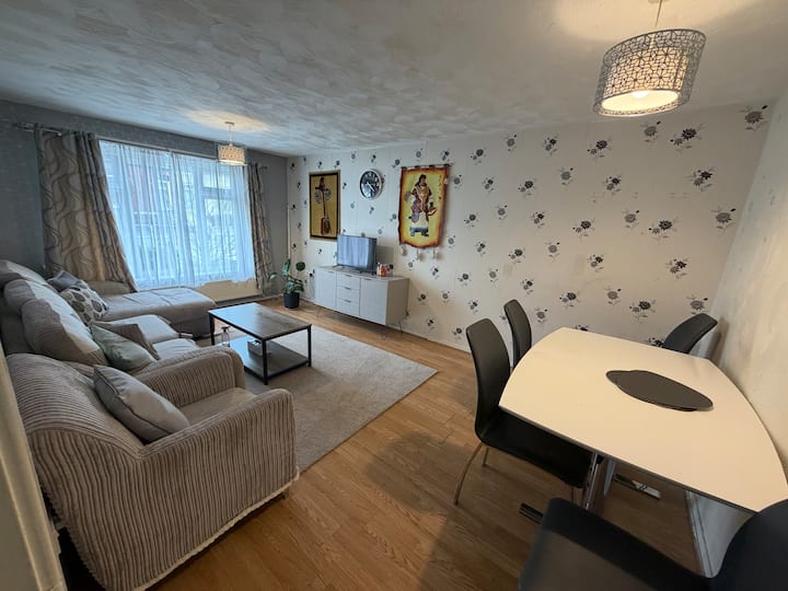 Home In Moston 15 Mins To Manchester City Centre - Manchester