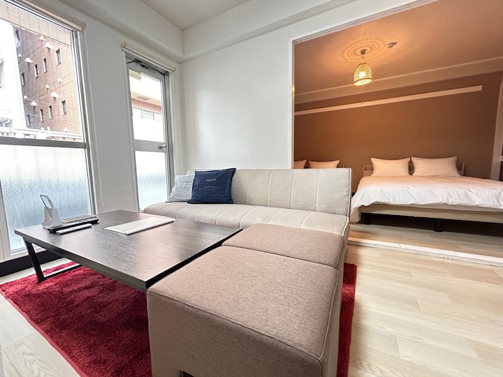 【南海難波駅まで徒歩8分】人気エリアに近い好立地!最大5名可能!501 - Osaka