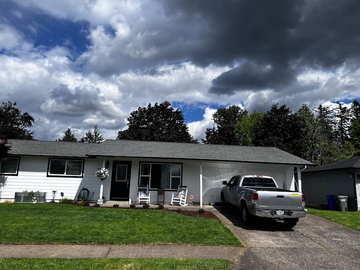 House On The Squire Village - Washougal