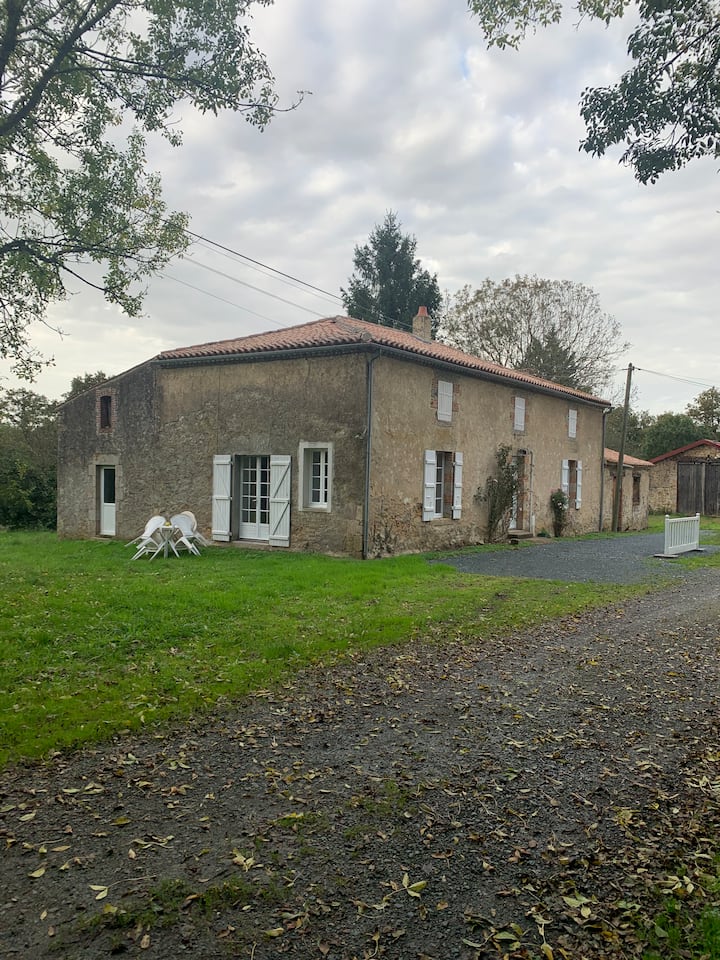 Maison Campagne 7 Couchages 4 Pièces 6 Lits - Chantonnay
