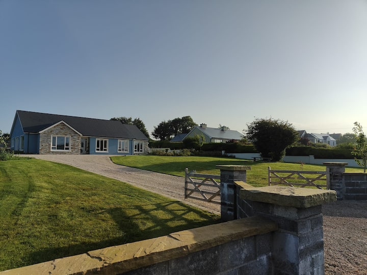 Country New Build Home With Mountain Views - Sligo
