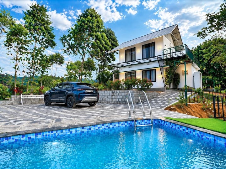 Haze Wind Vagamon - Private Infinity Pool Villa - Idukki