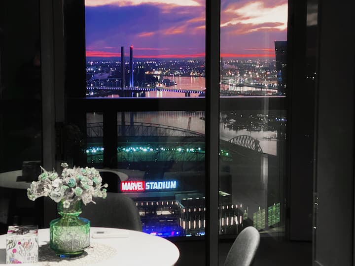 High Floor Harbourfront Views/gym&pool/airport Bus - Melbourne
