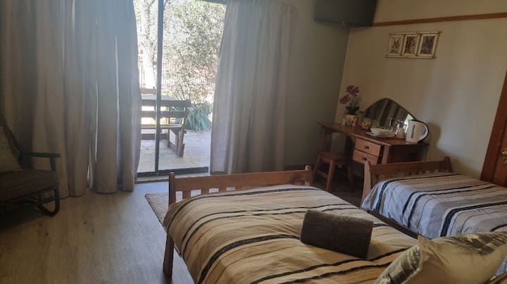 Eden's Place
Room 2 In Vryburg - Vryburg
