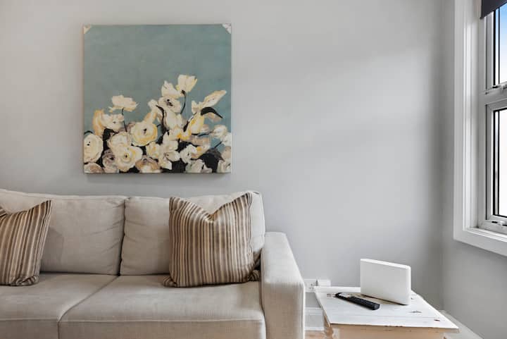 New Loft Style 2 Bed Maida Vale Sleeps 6 People - London, UK