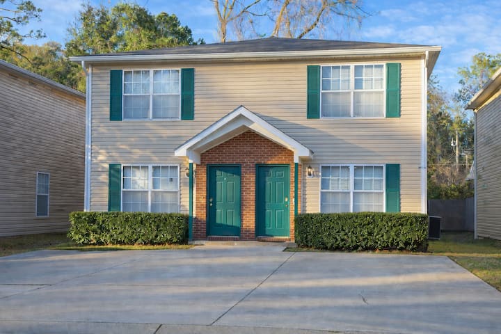 Family & Work-ready 3br | W/d - Tallahassee, FL