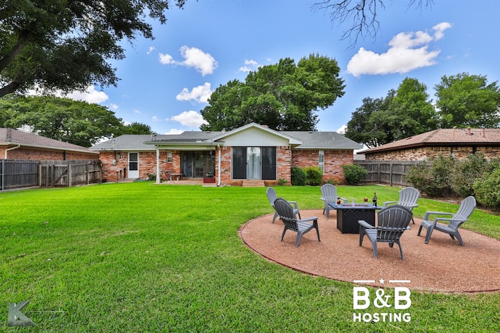 Maxine's Place- A Wonderful Family Legacy - Abilene, TX