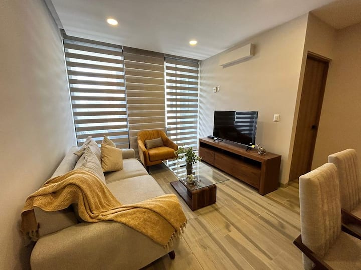 Moderno Depa Frente A Plaza Mayor - Leon