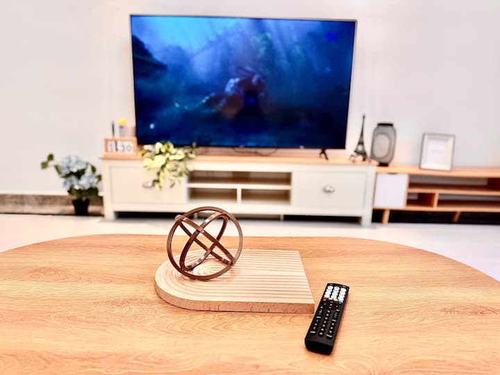 R&f Seine Region Sky-sea Retreat 4br@lv41 12-16pax - Johor Bahru