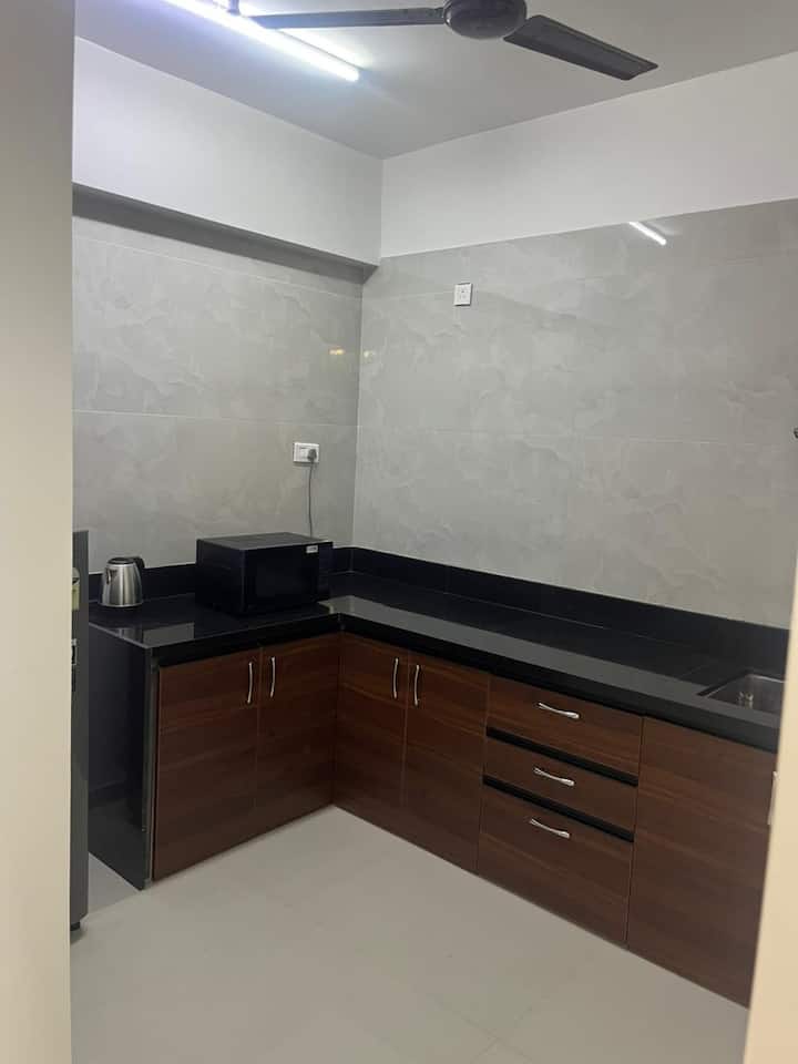 -Brand New 3bhk Fully Equipped:pool, Gym, Garden - Pune