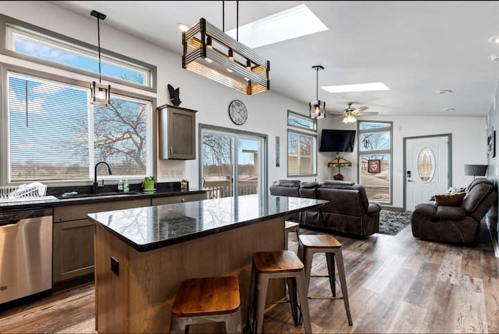 Whispering Waters Riverside - Rockford, IL