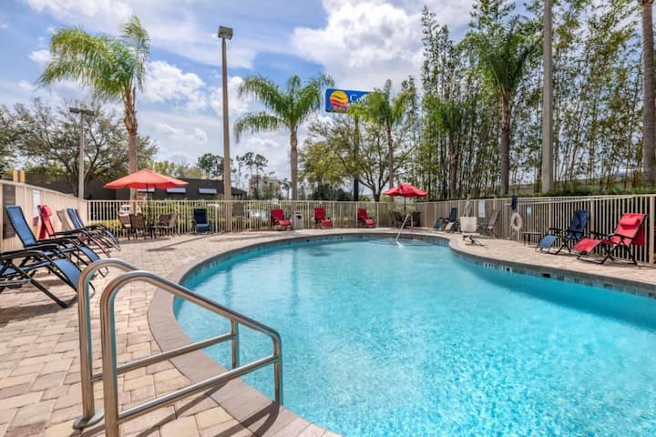 Near Airport Stay | Pool - Lake Mary, FL