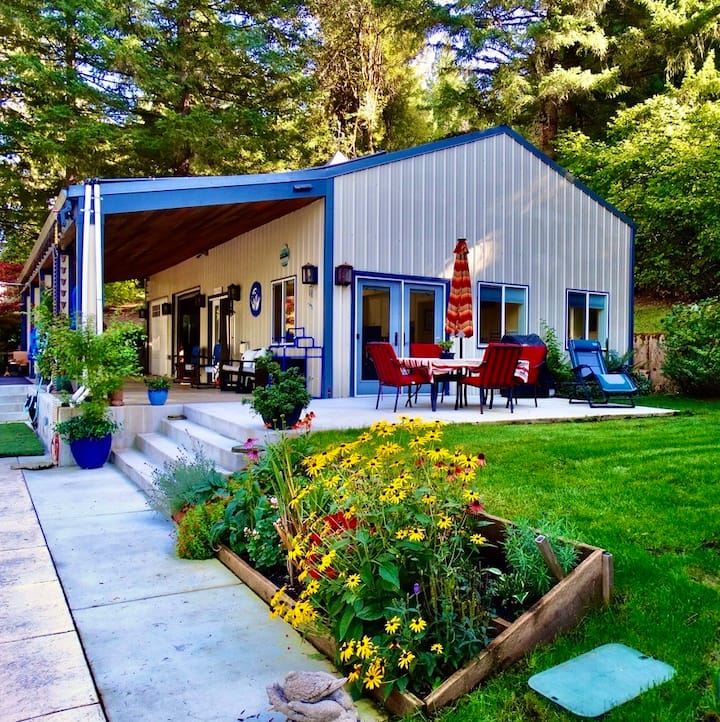 Adorable Sherwood Guest House. - Sherwood, OR