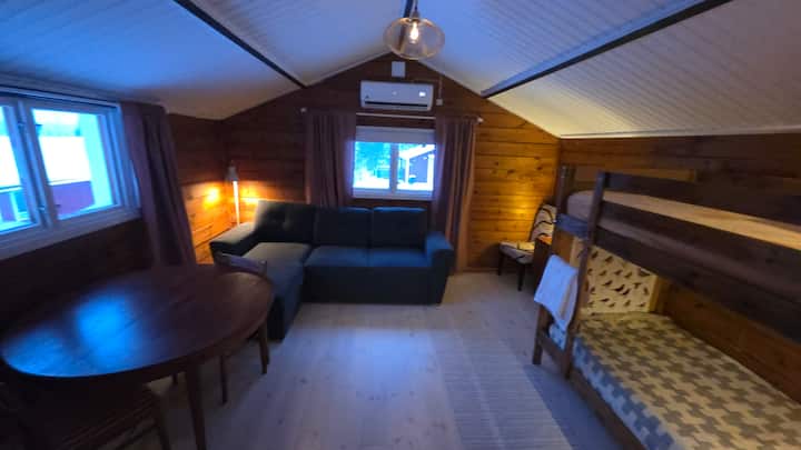 Badtunna & Vedbastu
Stuga  Nr9 - Karlsborg