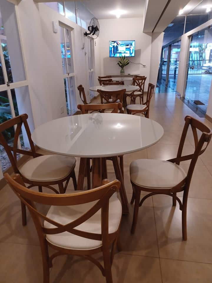 Home 411 Suítes Confortáveis Ao Lado Da Santa Casa - Londrina