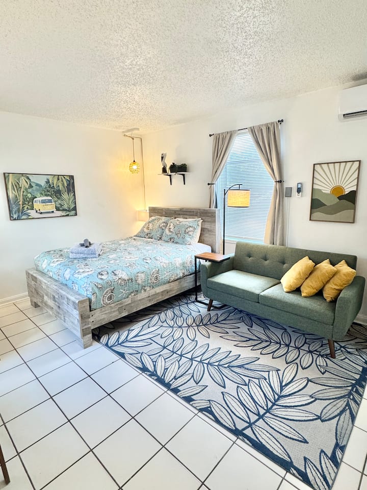 Atlantic Ave Beach Getaway! - Delray Beach