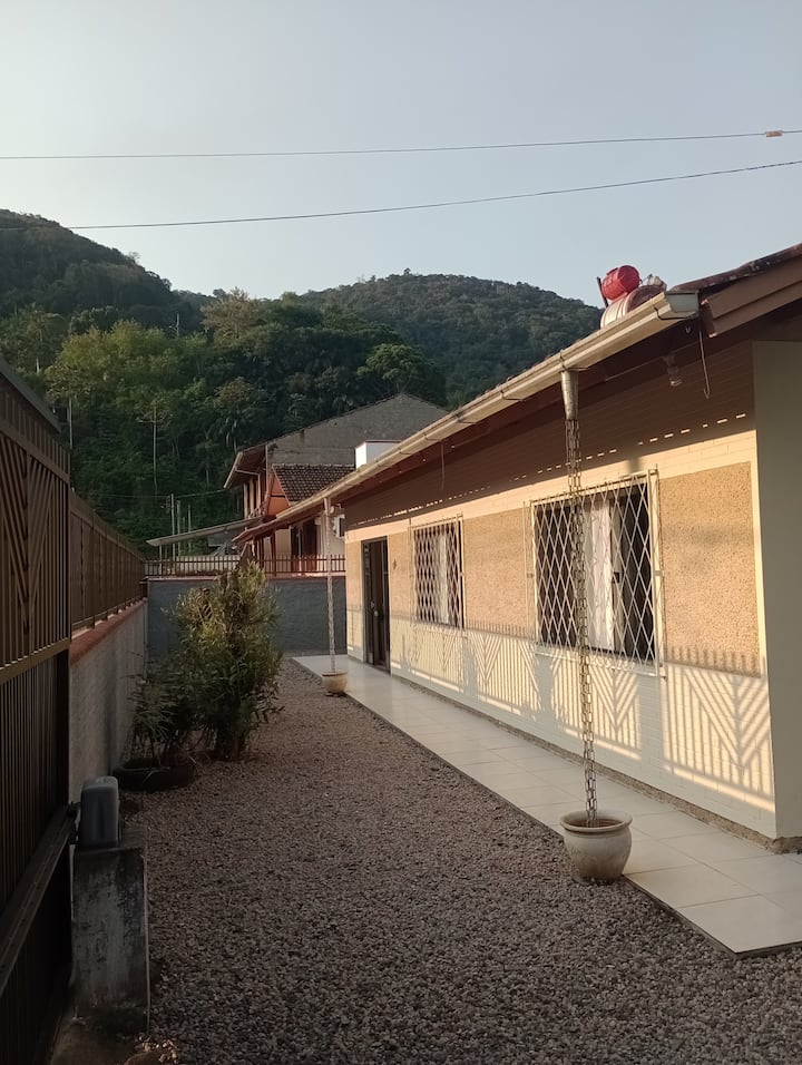 Casa Aconchegante Em Blumenau. - Blumenau