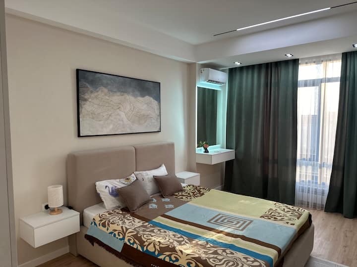 Continental Apt Near Complex Vefa Center - Bishkek