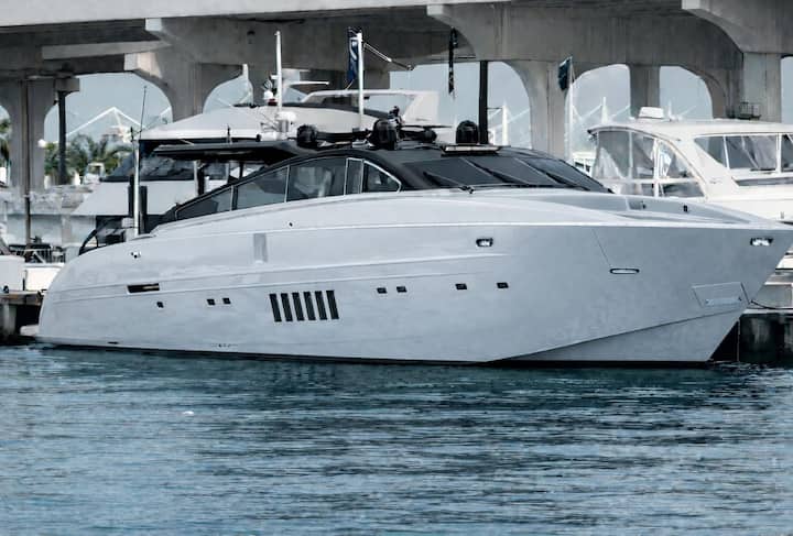 Luxury On The Water - Miami Beach