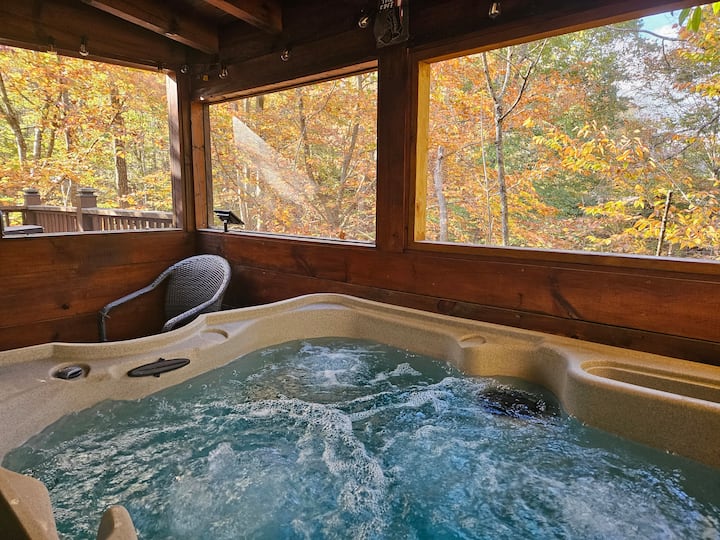 Cozy Cabin,a+ Location2m>prkwy,5m>dolly. - Pigeon Forge, TN