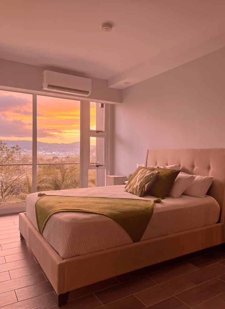 7min From Sjo – Luxury W/ Pool & Mountain View’s - San José