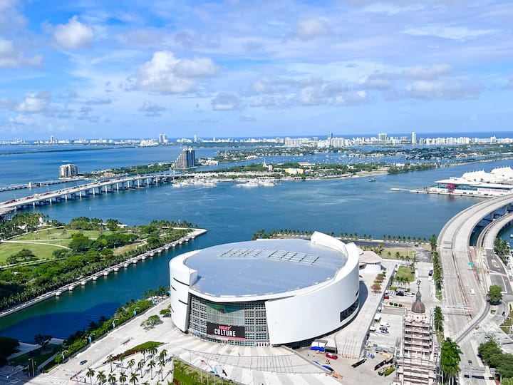 Vistas Increíbles! Luxury! 3 Br Nuevo 5 Estrellas - Miami, FL