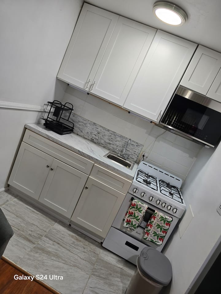 Best Place Simple (Private Studio) - New York