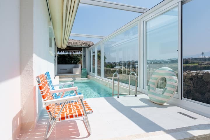 +특가+ Stay_1 독채감성숙소 #사계절온수풀 #자쿠지 #불멍무료 - Jeju-si