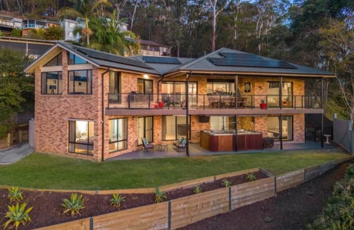 Waterside Bliss For Families In Central Coast - The Entrance