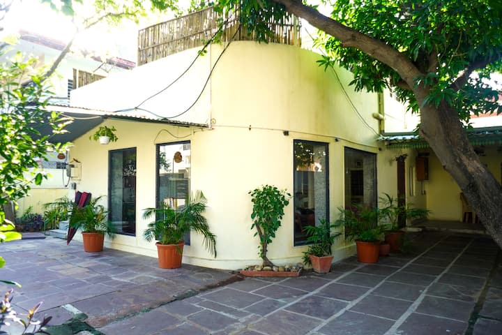 The Lata’s - Jaipur
