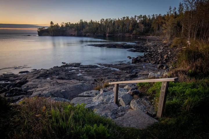 Lake Superior Condo With Waterfront Views + Access - Two Harbors, MN